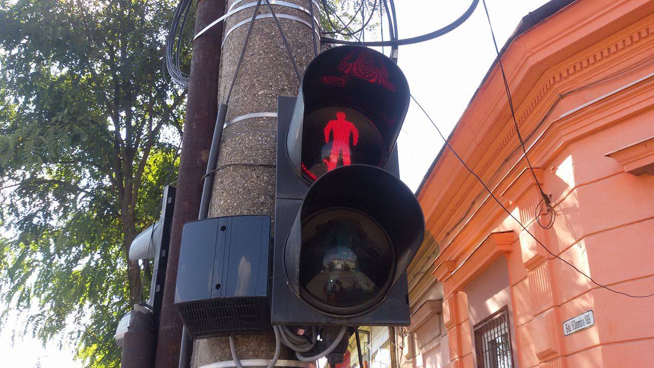 ”Inteligența” semafoarelor din Timișoara, între perimatul cronometru și ...