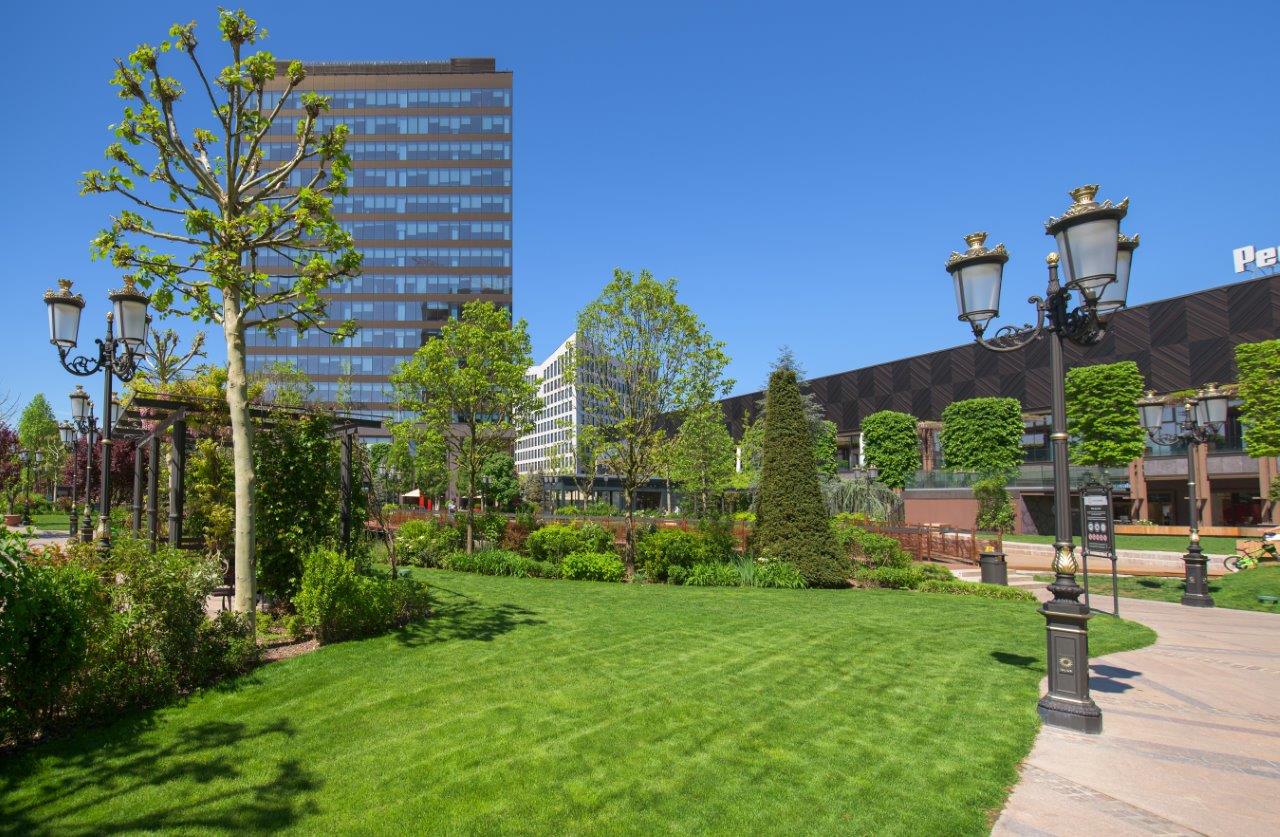 GALERIE FOTO: 5 motive să iubim primăvara în Iulius Gardens: culoare, vitalitate, bună ...