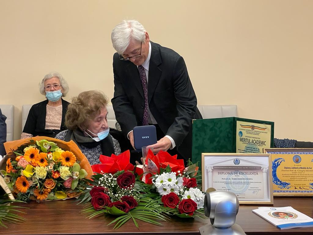 Un mare nume al școlii bănățene a fost omagiat de USAMVBT