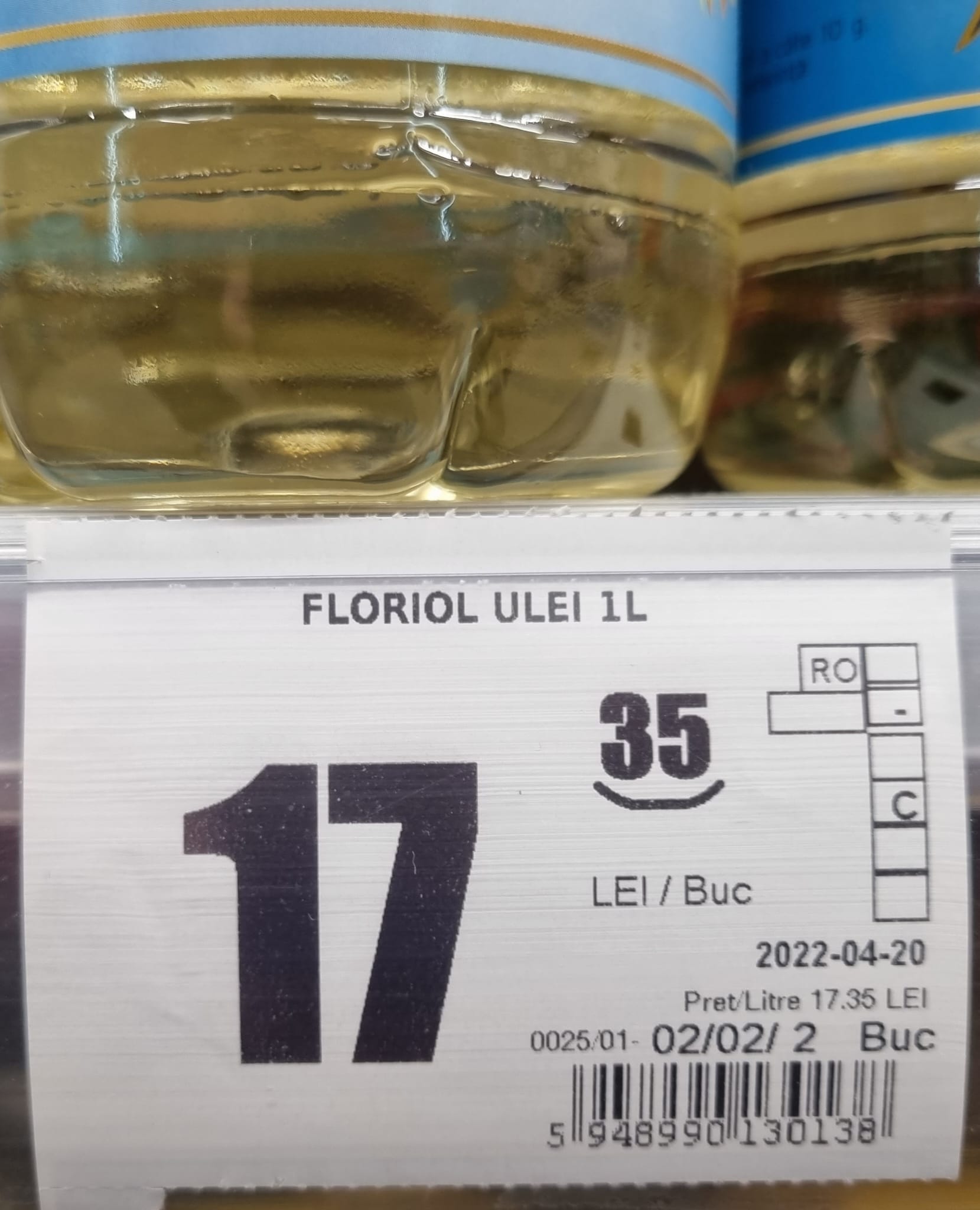 Astăzi la Profi uleiul Floriol se vinde cu 17 lei la litru