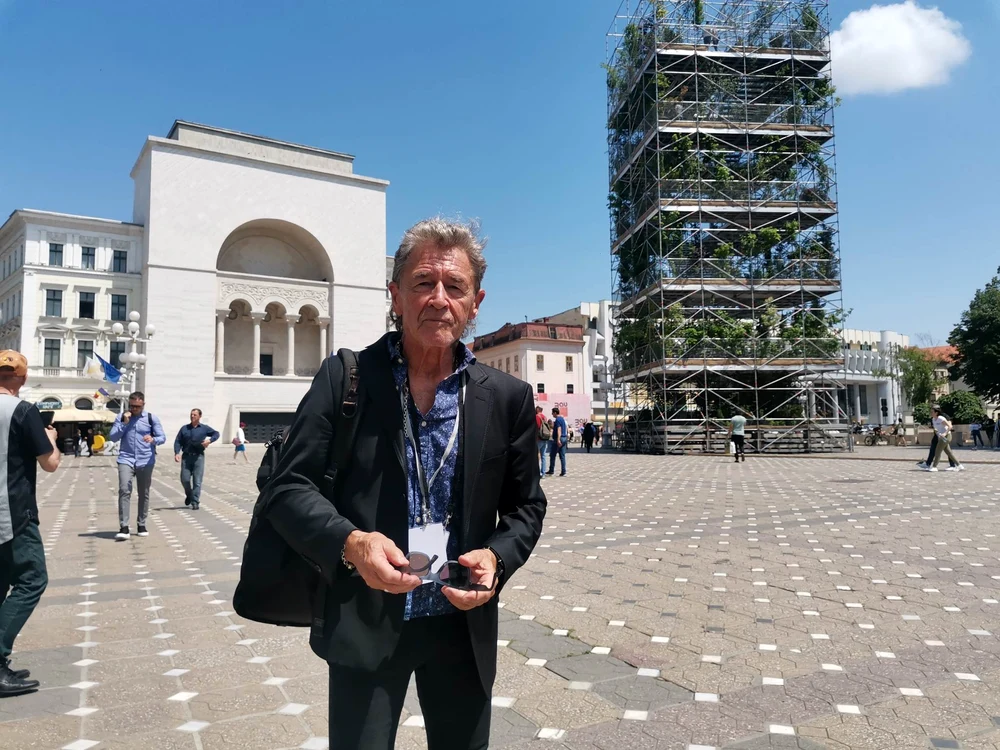 E uluitor, acest oraș, Timișoara! O vedetă rock, cu peste 50 de ...