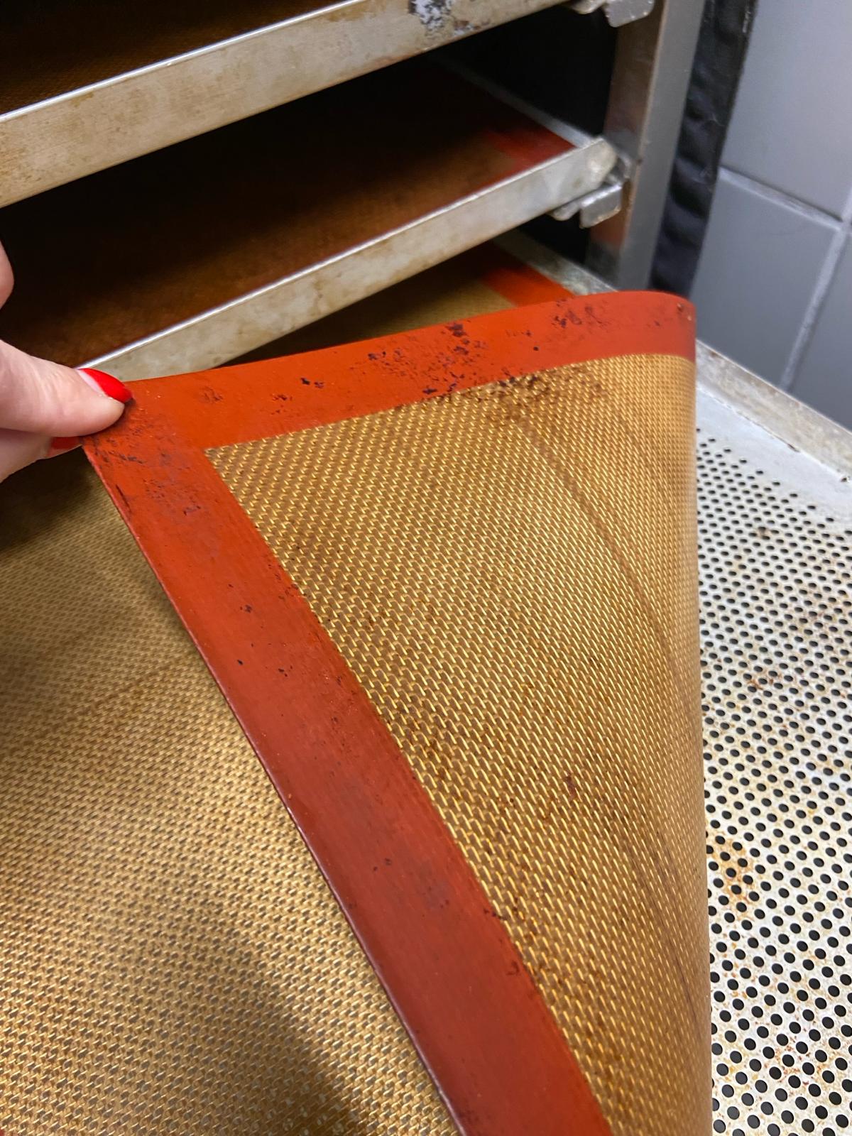 două magazine Mega Image închise de protecția consumatorilor (21 ...